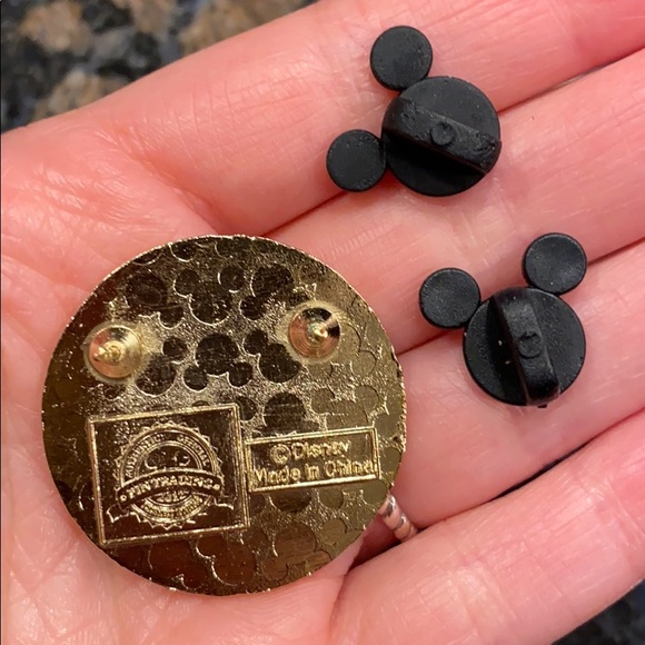 Disney | Accessories | Disney Pinocchio And Jiminy Cricket Pin | Poshmark